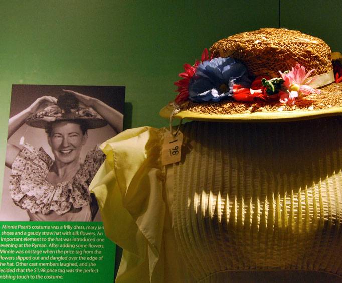 Minnie Pearl Biography